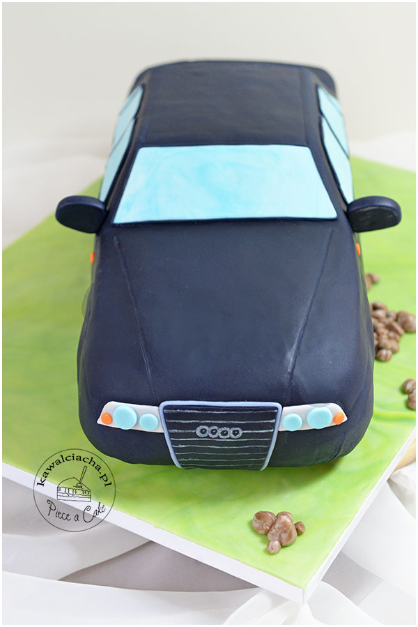 Tort na Dzień Chłopaka w kształcie Audi. Kawał Ciacha - Akademia ...